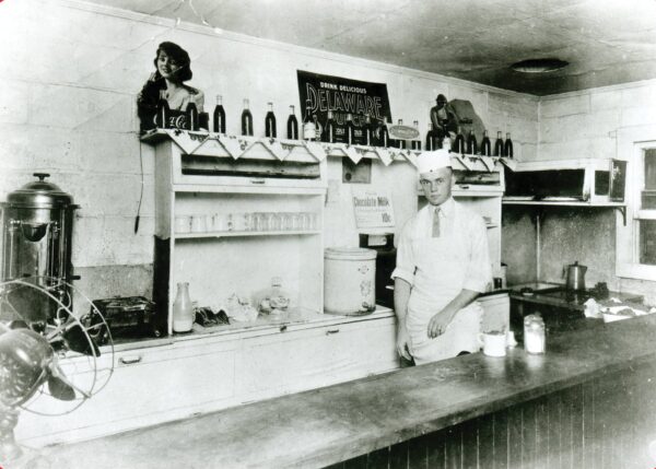 Kansas was the birthplace of White Castle. Here's why it disappeared ...